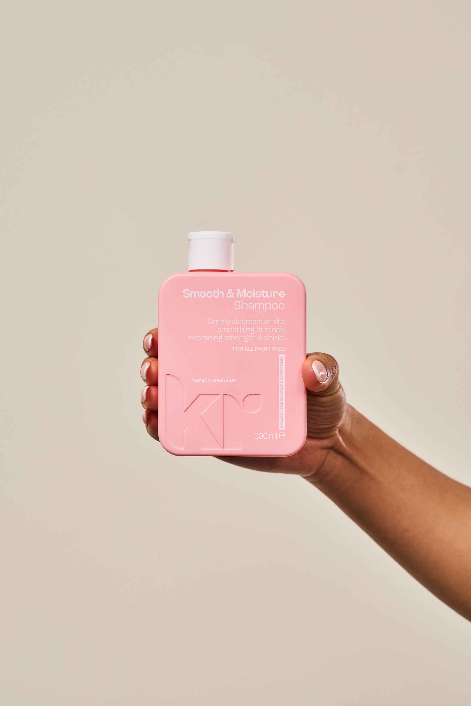 Smooth & Moisture Shampoo 300ml – Keratin Revolution
