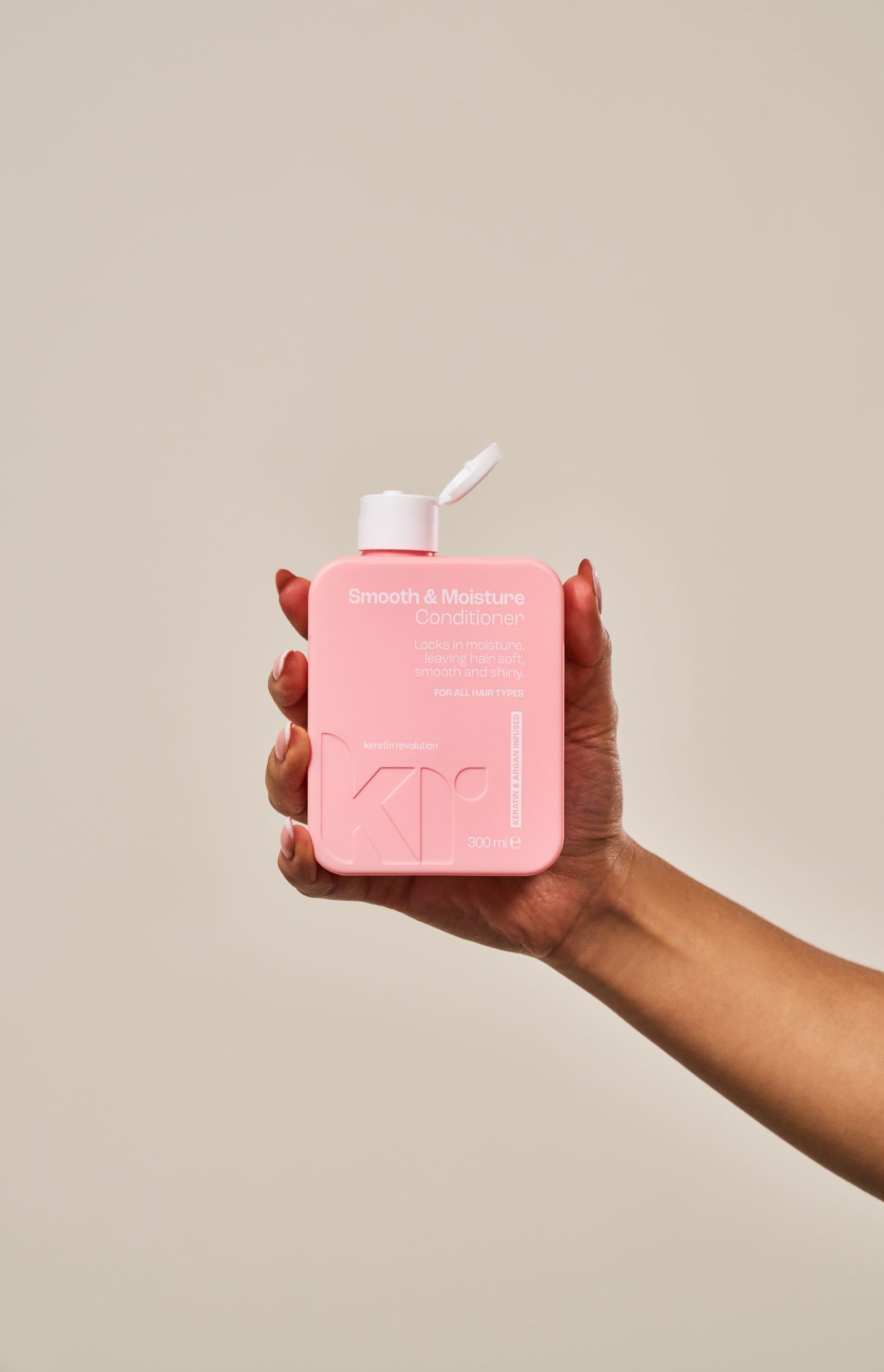 Smooth & Moisture Conditioner 300ml – Keratin Revolution
